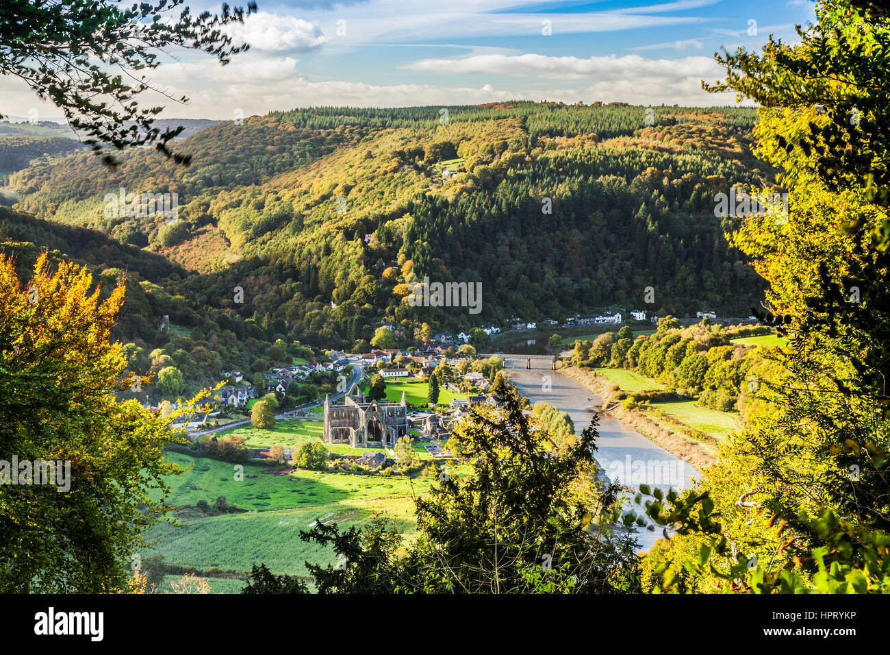 Devils pulpit wye hi-res stock photography and images - Alamy