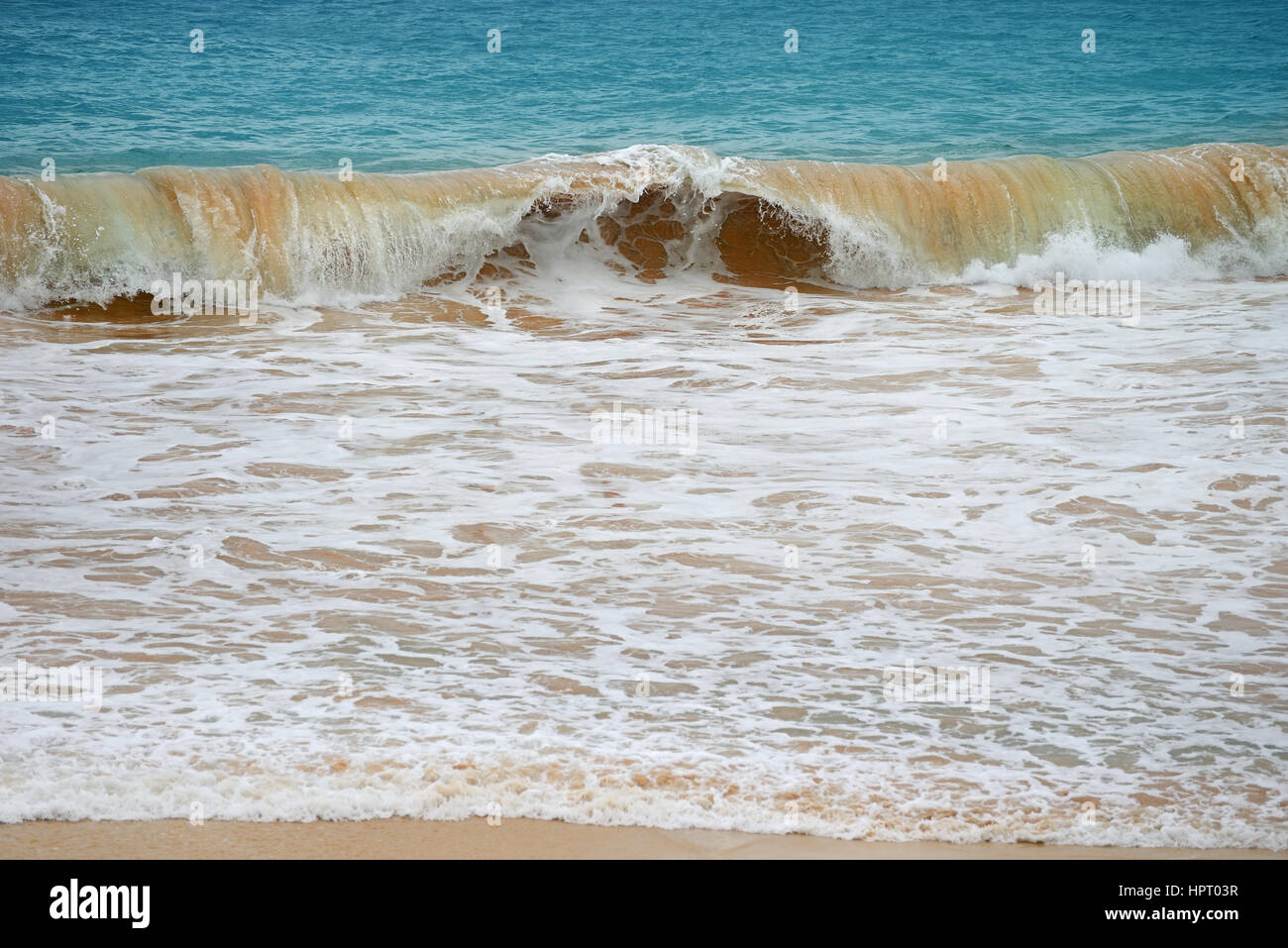 Sea water white yellow hi-res stock photography and images - Alamy