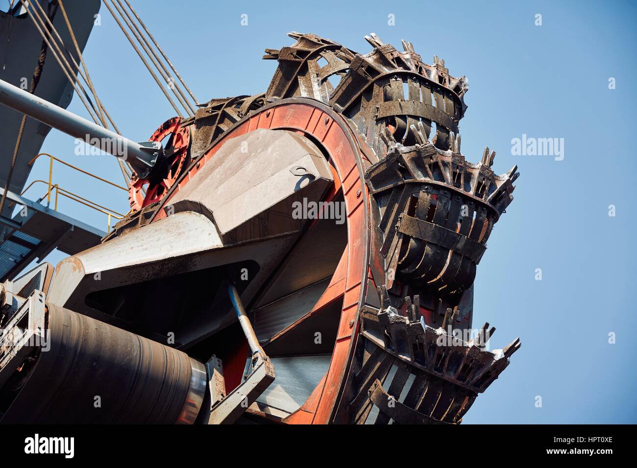 Huge mining machine in the coal mine Stock Photo - Alamy