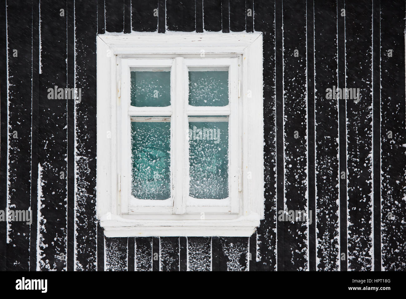 Single window of the wooden house in winter Stock Photo - Alamy