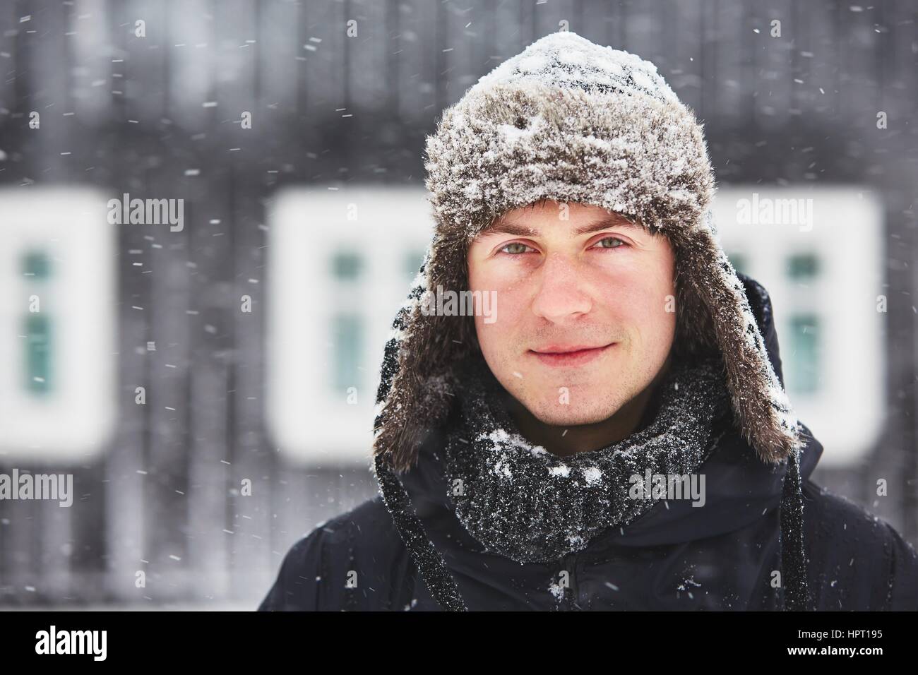 Man wearing cap in snow hi-res stock photography and images - Alamy