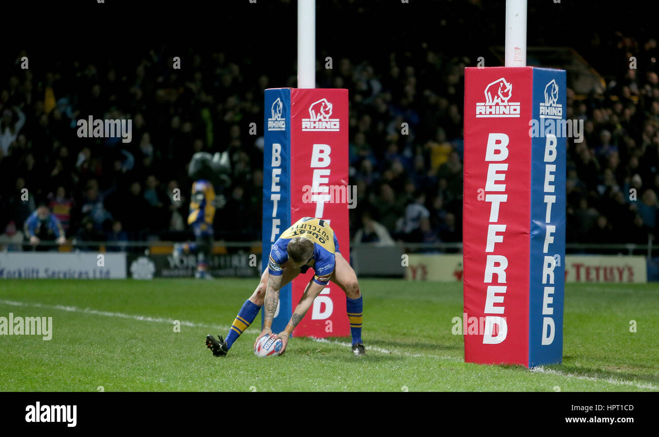 Running after rugby ball hi-res stock photography and images - Alamy