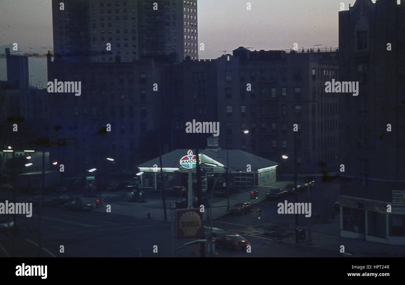 Historical amoco gas station hi-res stock photography and images - Alamy