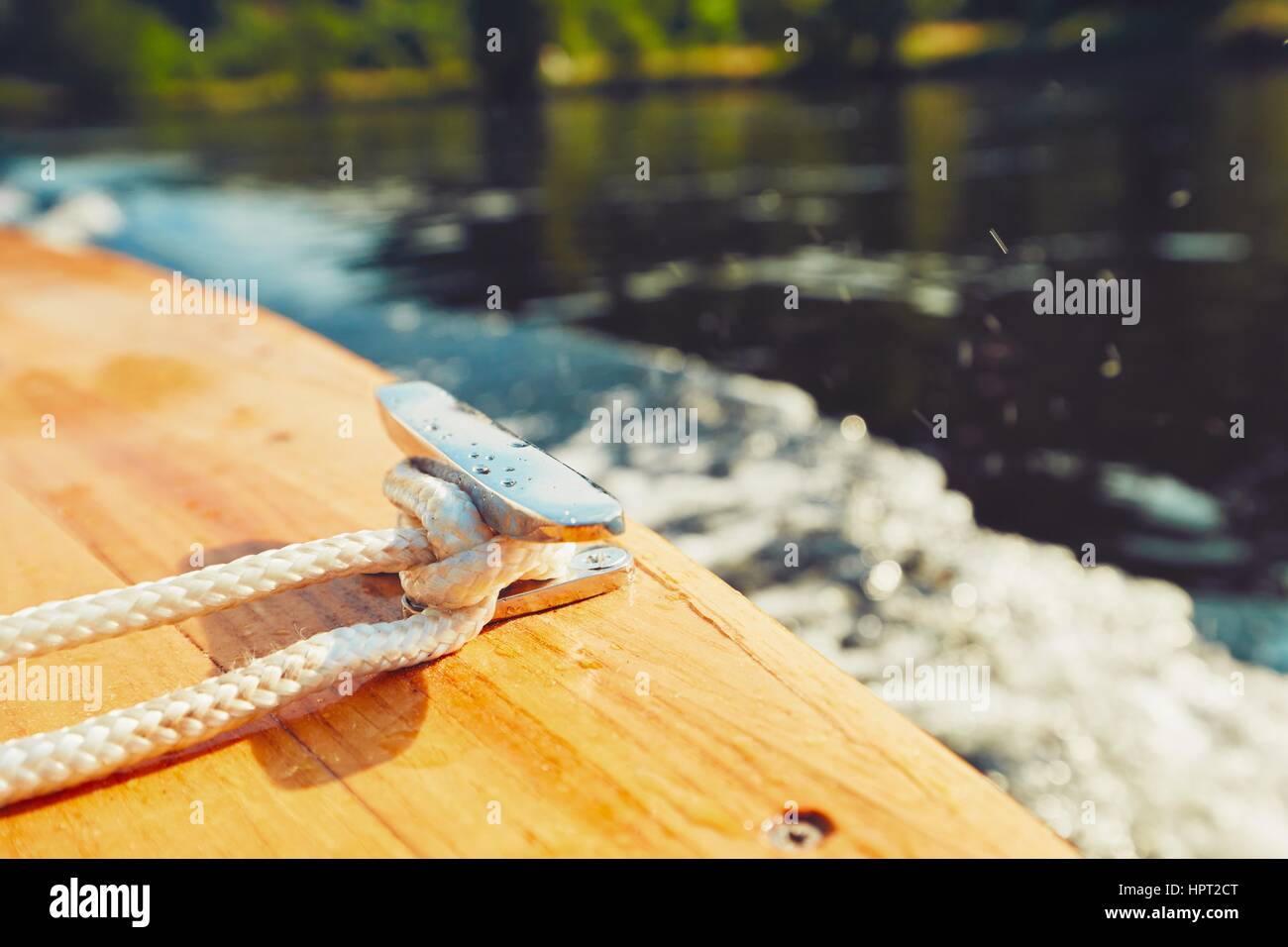 Floating mooring boat hi-res stock photography and images - Alamy