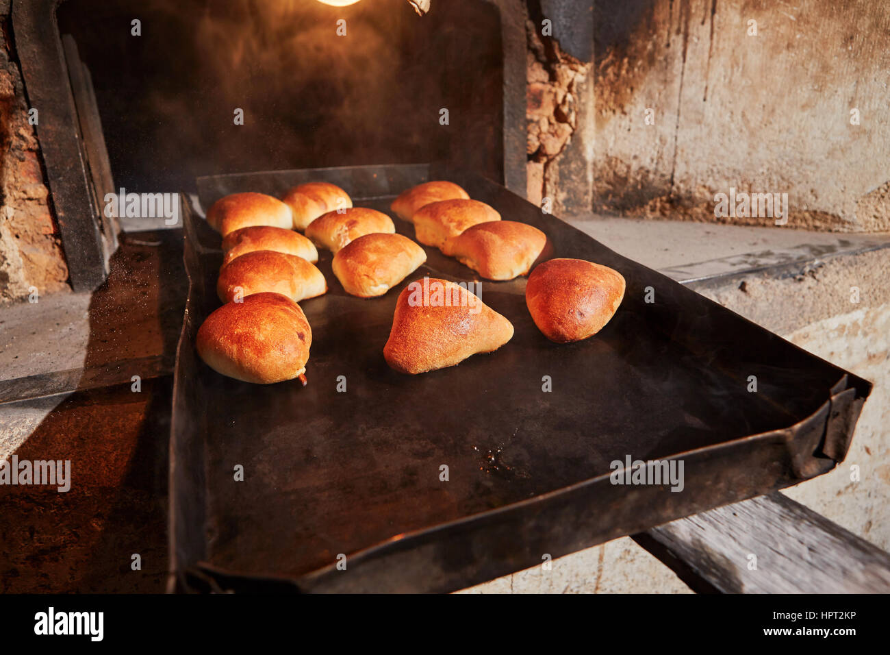 Traditional preparation of cakes in the bakery Stock Photo - Alamy