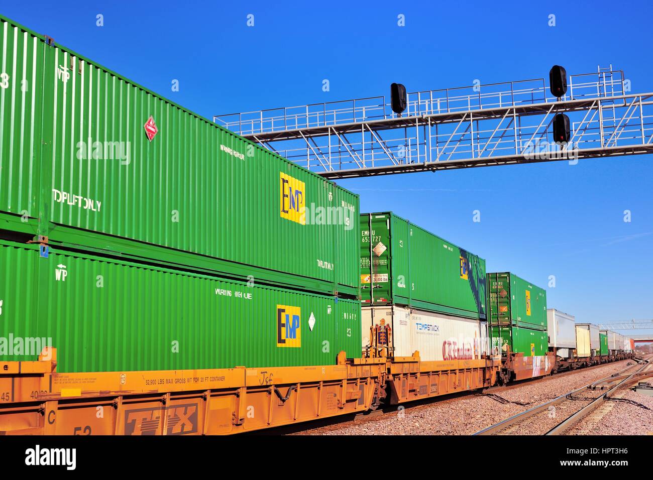Double stack container train hi-res stock photography and images - Alamy