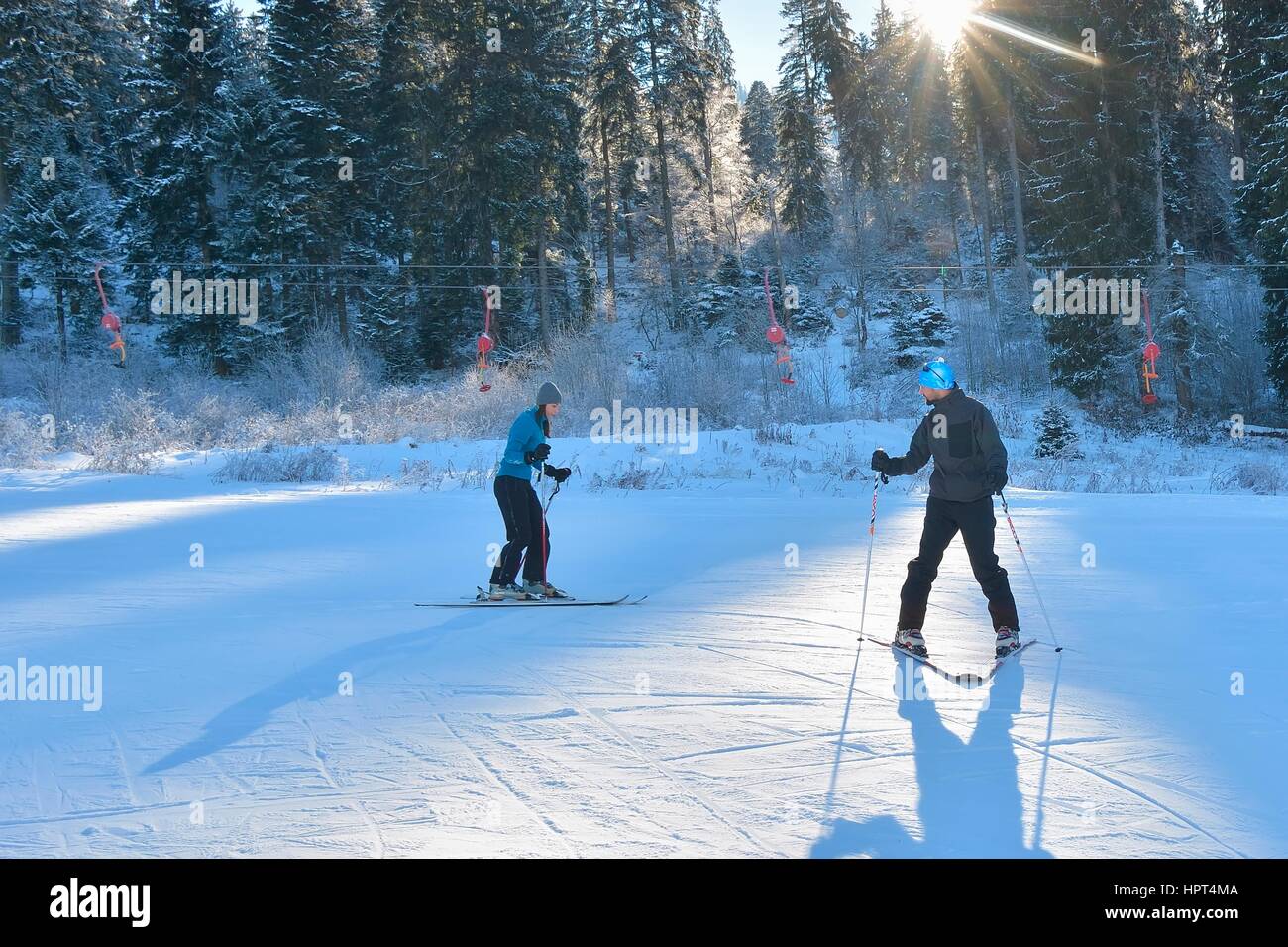 Skiing teaching teacher hi-res stock photography and images - Alamy