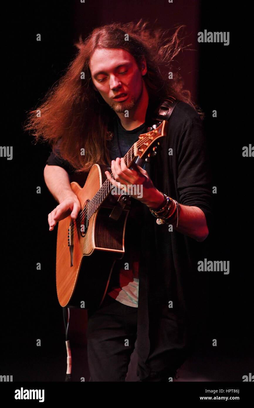Fort Lauderdale, Florida, USA. 23rd Feb, 2017. Mike Dawes performs with ...