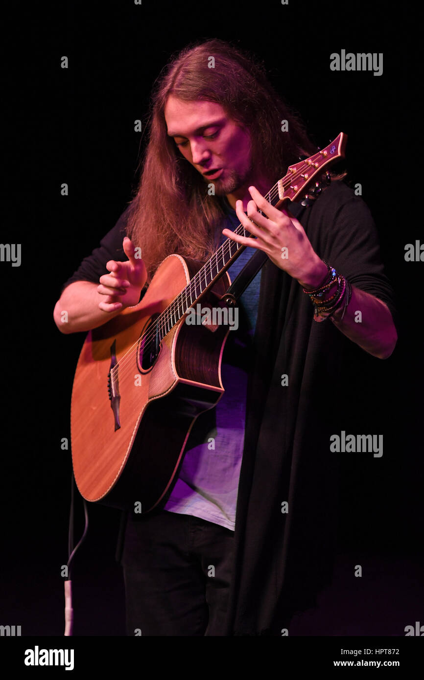 Fort Lauderdale, Florida, USA. 23rd Feb, 2017. Mike Dawes performs with ...