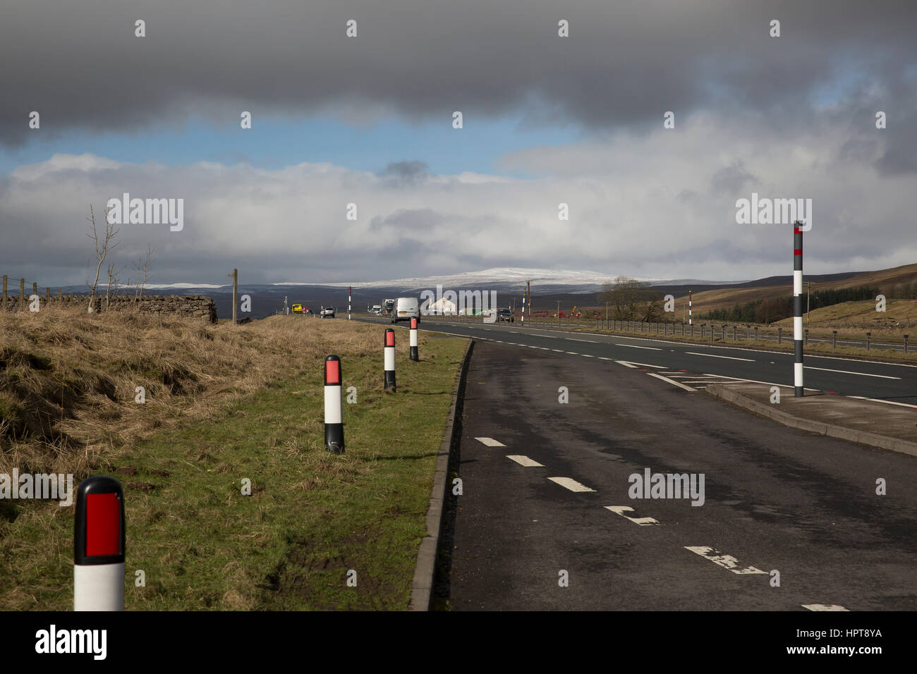 Brough, UK. 24th Feb, 2017. Calmer weather with blue skies over the A66 ...