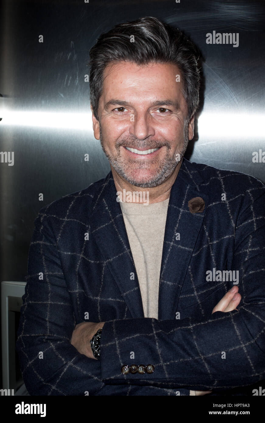 Hamburg, Germany. 21st Feb, 2017. A portrait of German singer Thomas ...