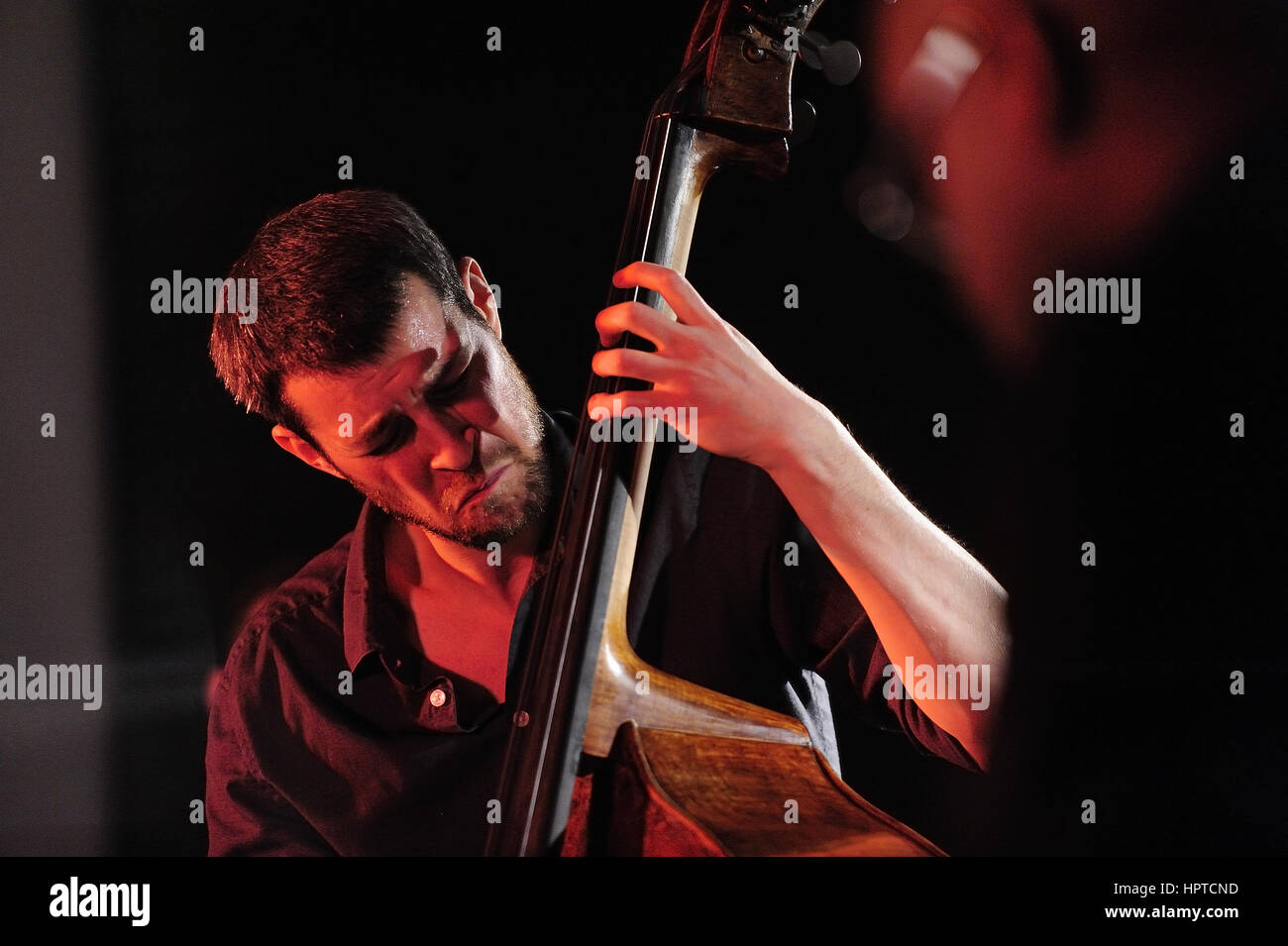 Mike Parker's Trio Theory (USA) Mike Parker- double bass, Frank Parker ...