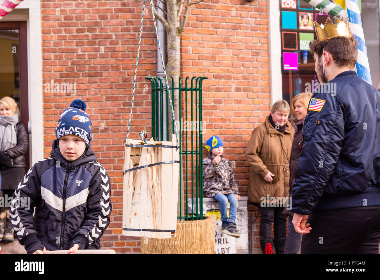 Frederikssund, Denmark. 25th Feb, 2017. Hit the cat out of the barrel ...