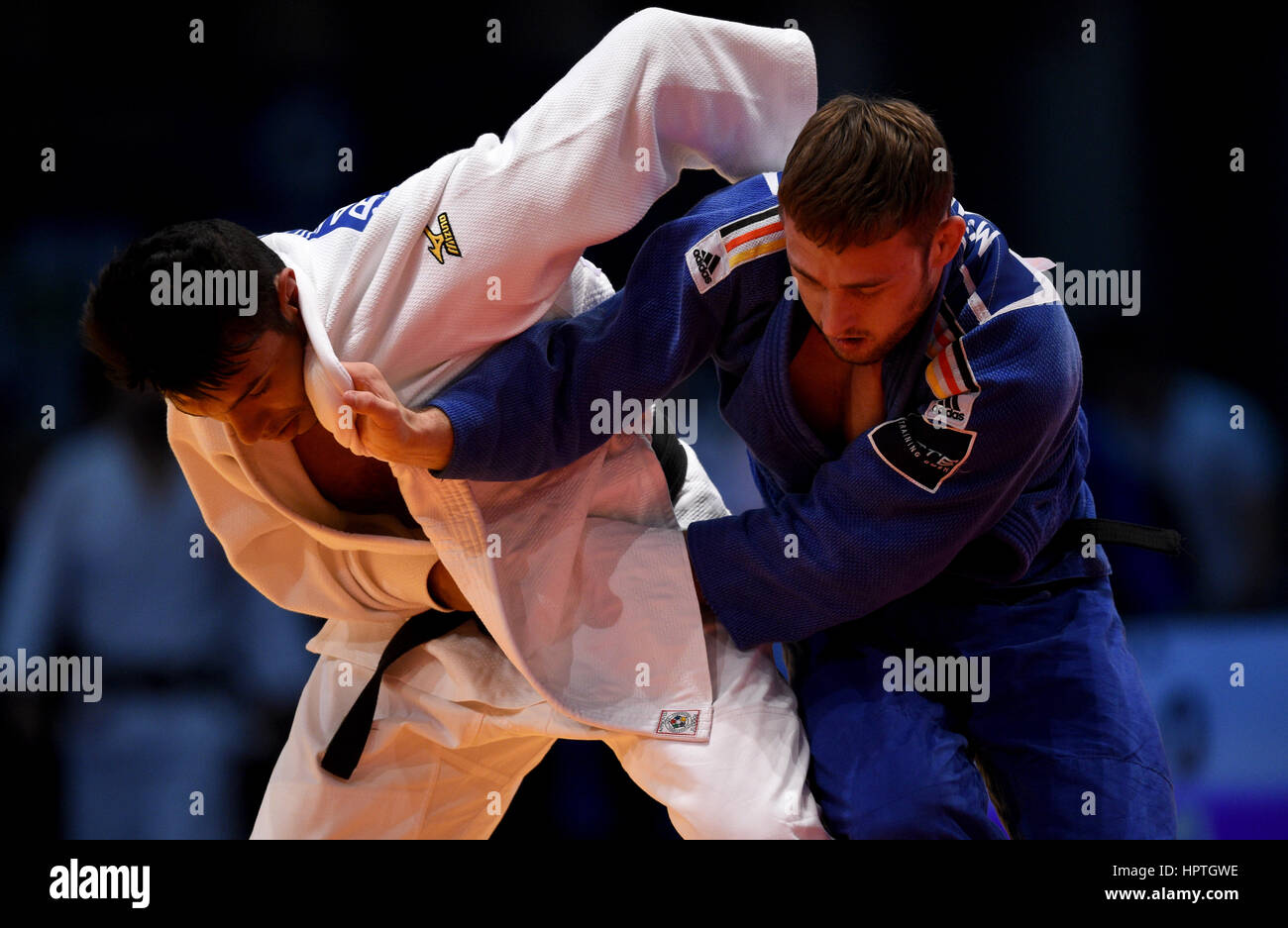 Mens 81kg judo hi-res stock photography and images - Alamy