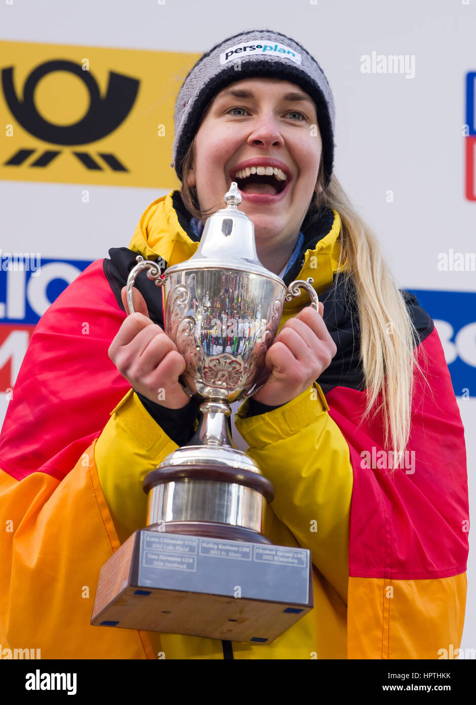 Skeleton pilot Jacqueline Loelling of Germany cheers after winning 1st ...