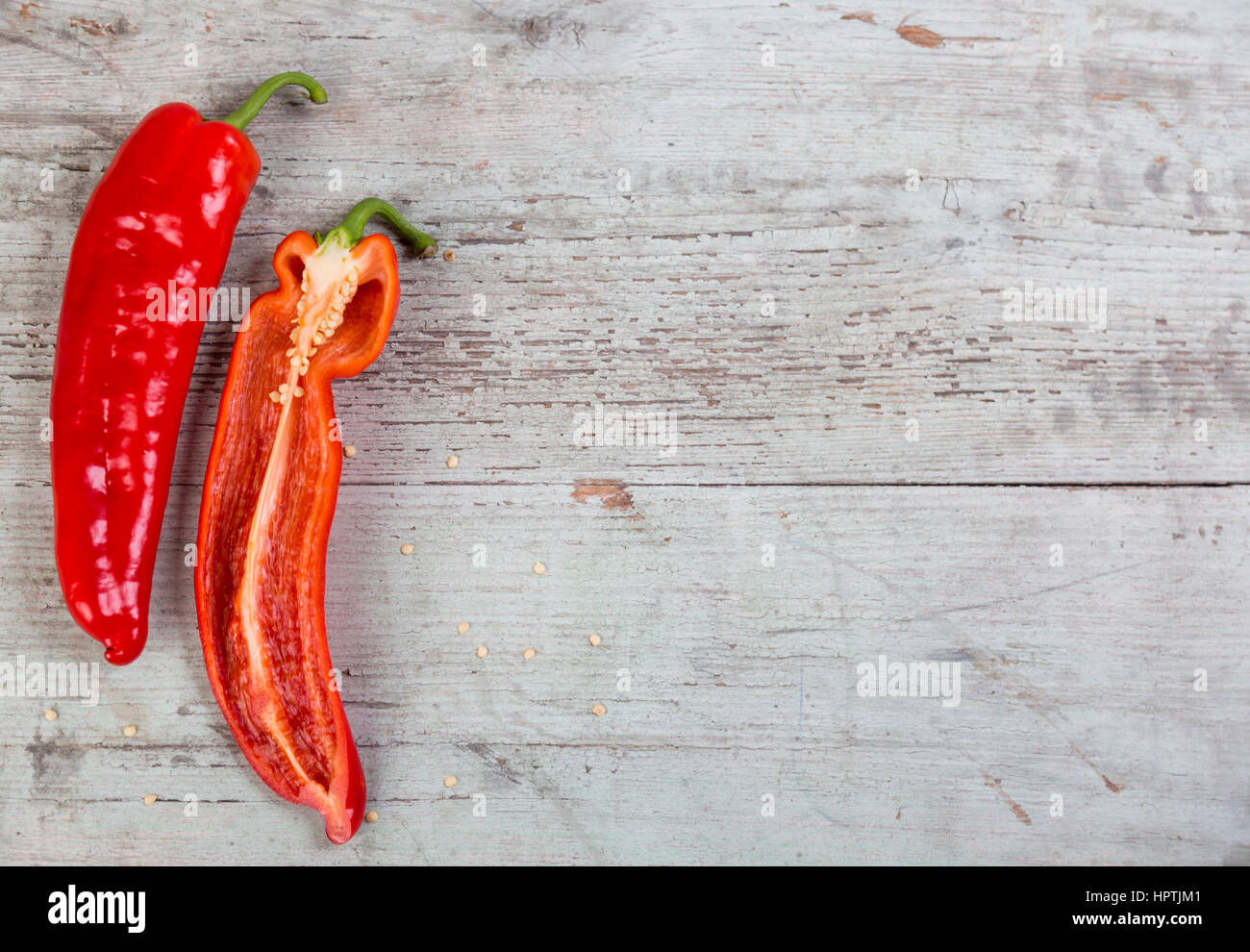 Cross section red bell pepper hi-res stock photography and images - Alamy