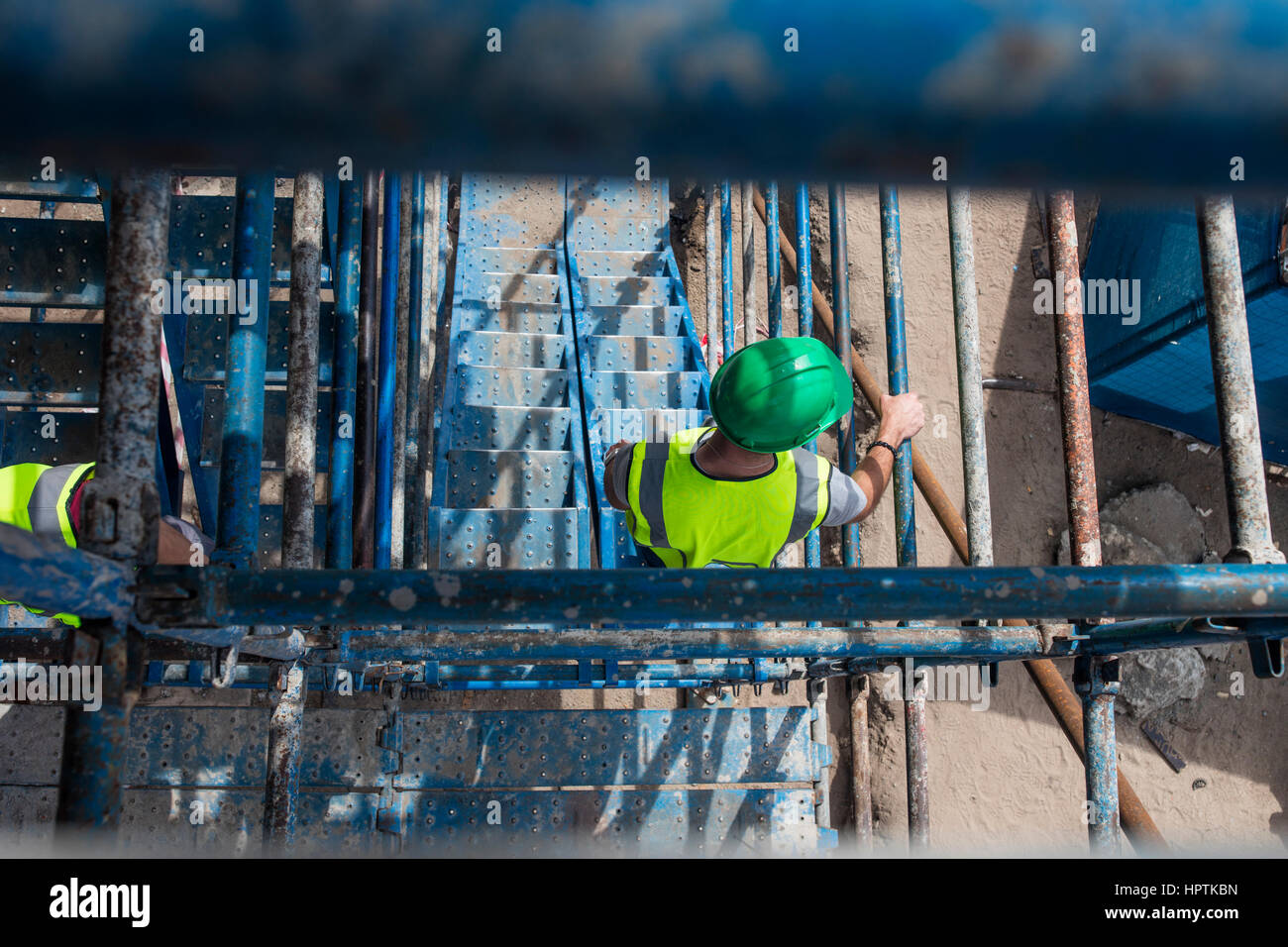 Construction worker working on a building site hi-res stock photography ...