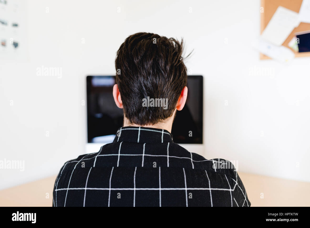 Man dark room computer rear hi-res stock photography and images - Alamy