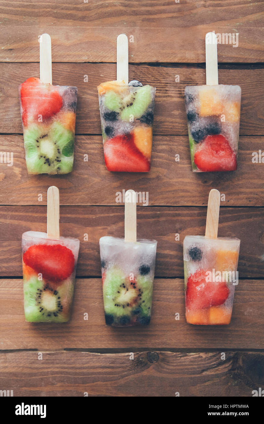 Six homemade fresh fruit hi-res stock photography and images - Alamy