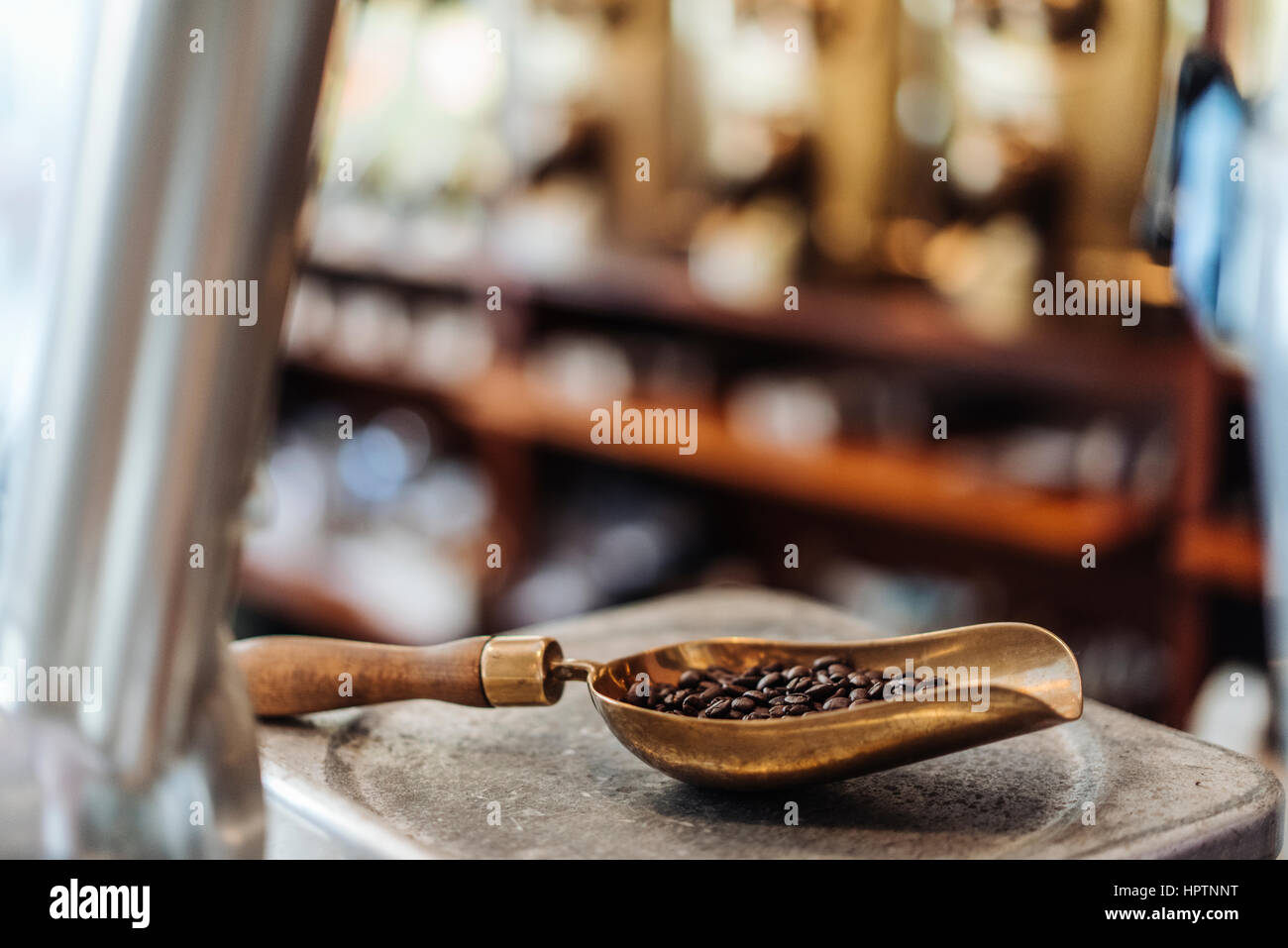 Coffee beans small shovel hi-res stock photography and images - Alamy