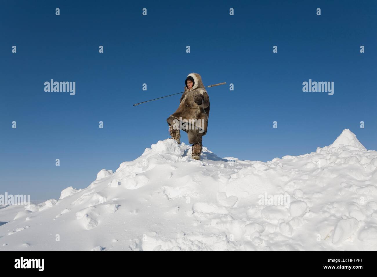 Inuits in Canada are hunting animals for fur Stock Photo - Alamy