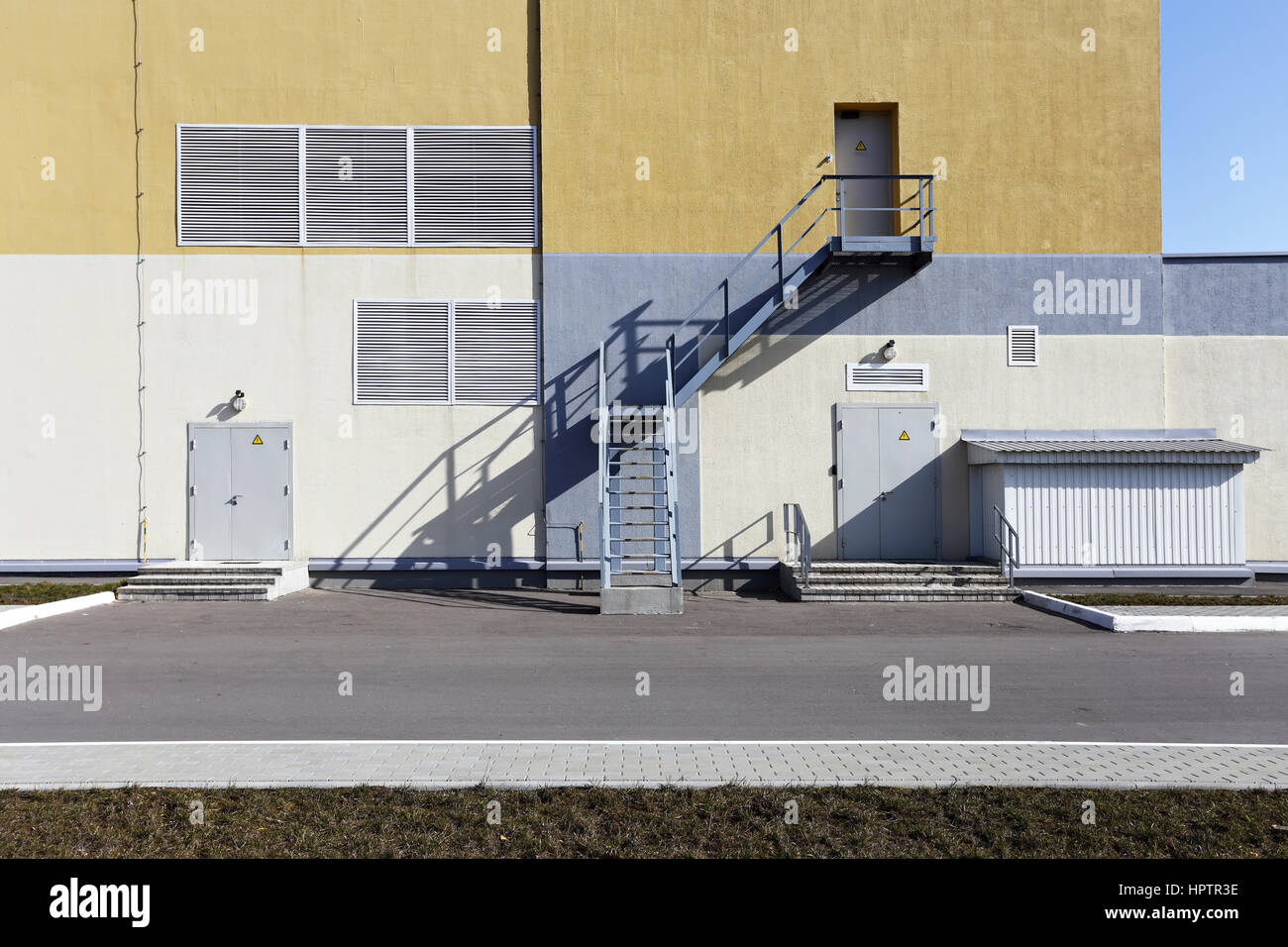 Electrical stairs hi-res stock photography and images - Alamy