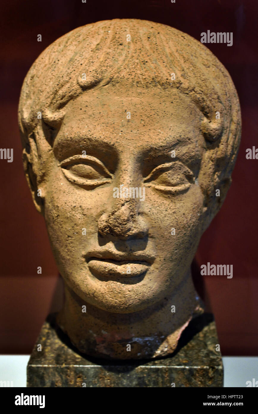 Ancient etruscan sculptures hi-res stock photography and images - Alamy
