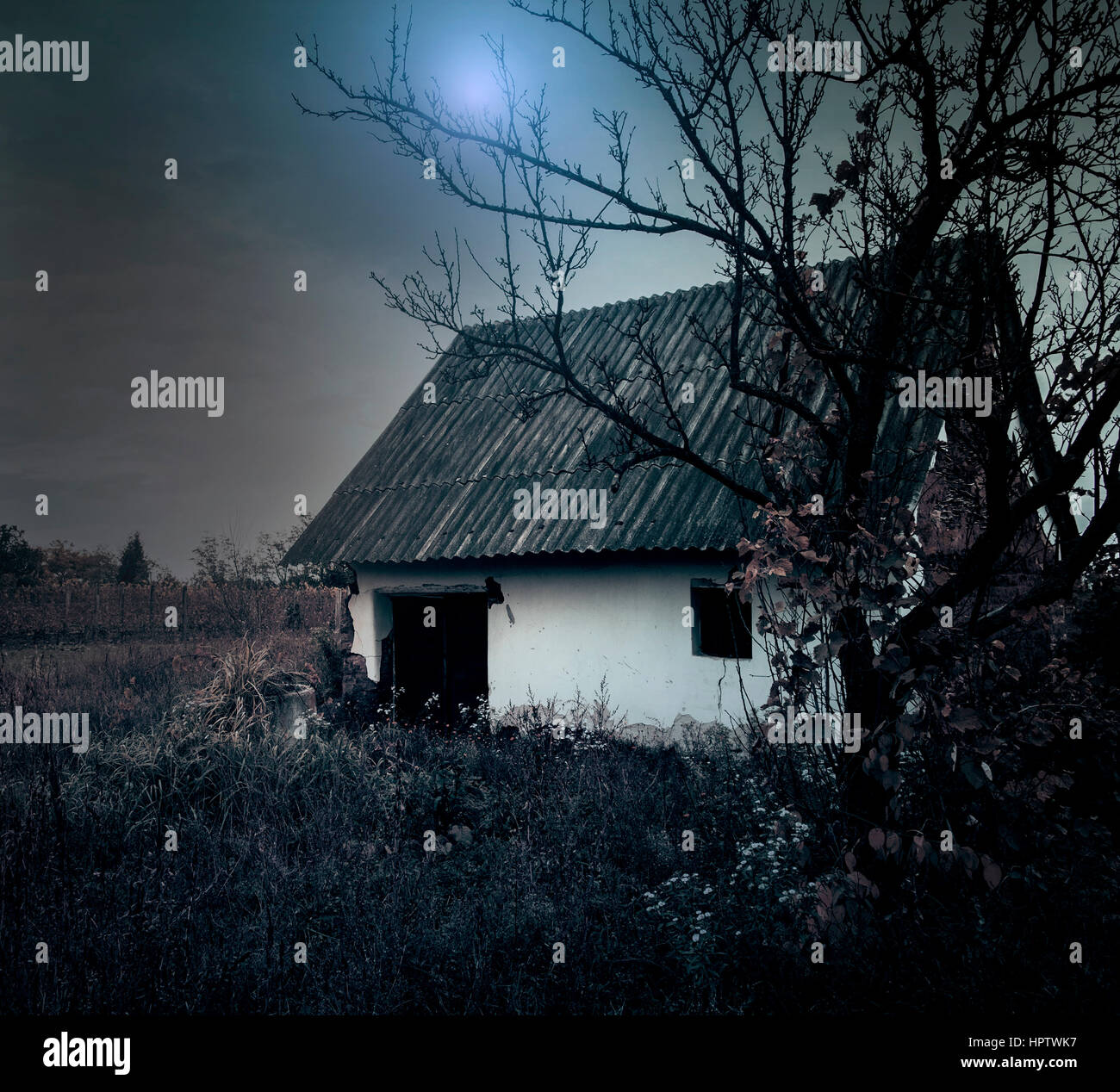 Old spooky abandoned ghost house Stock Photo - Alamy