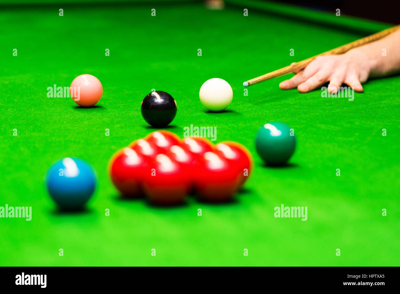 snooker - hand aiming the cue ball Stock Photo - Alamy