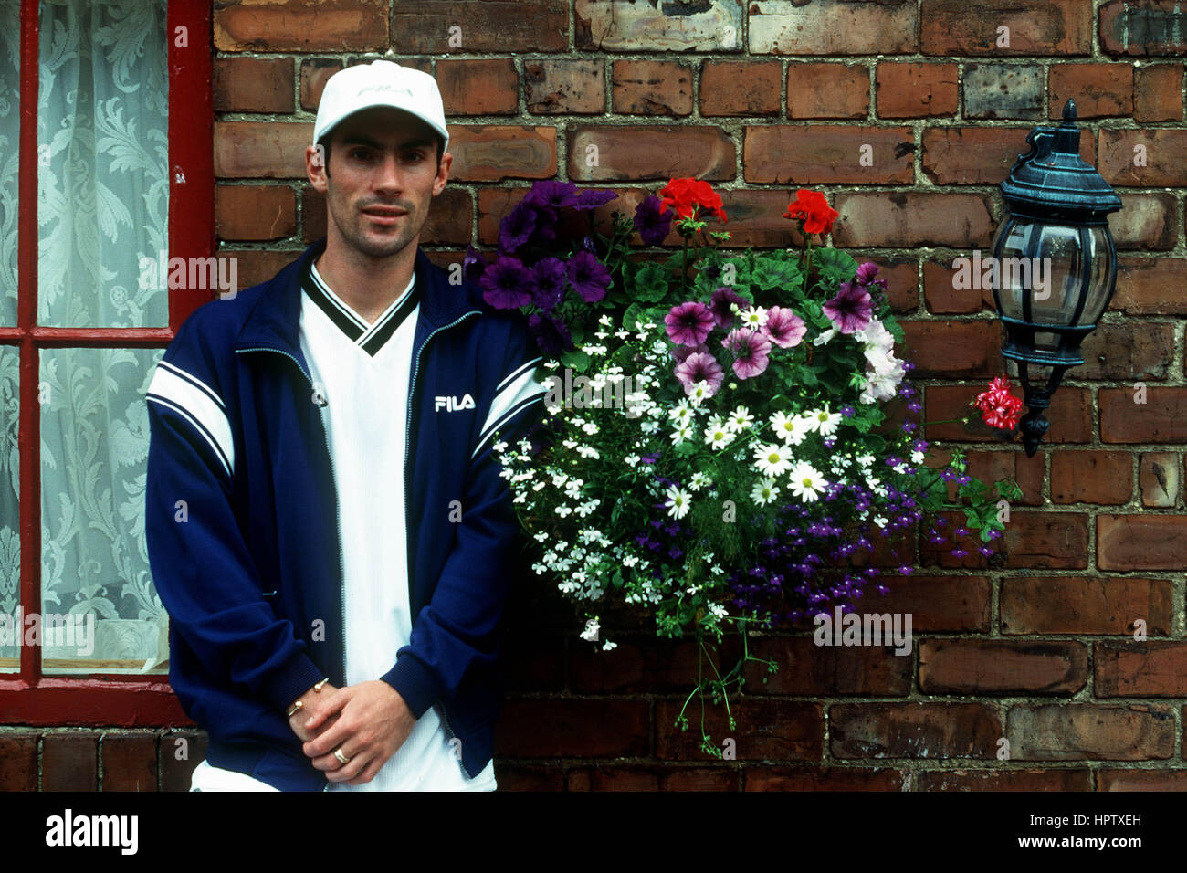 KEITH GILLESPIE NEWCASTLE UNITED F.C. 05 August 1998 Stock Photo - Alamy