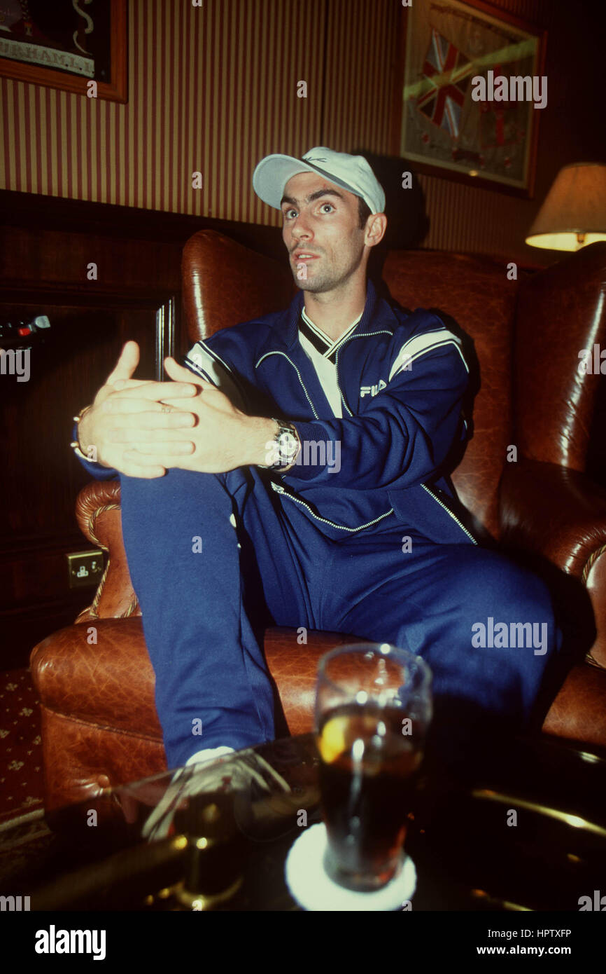 KEITH GILLESPIE NEWCASTLE UNITED F.C. 05 August 1998 Stock Photo - Alamy