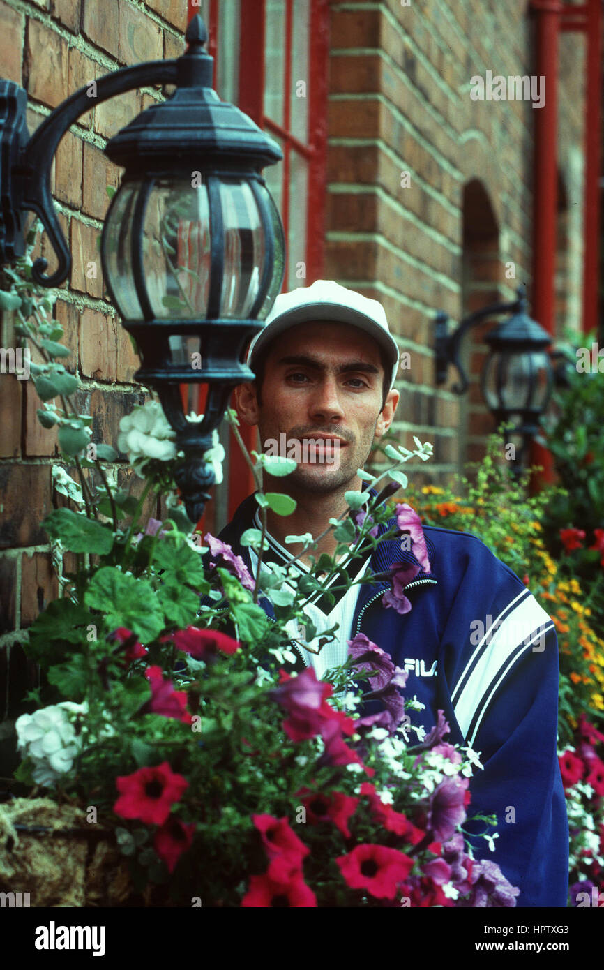 KEITH GILLESPIE NEWCASTLE UNITED F.C. 05 August 1998 Stock Photo - Alamy