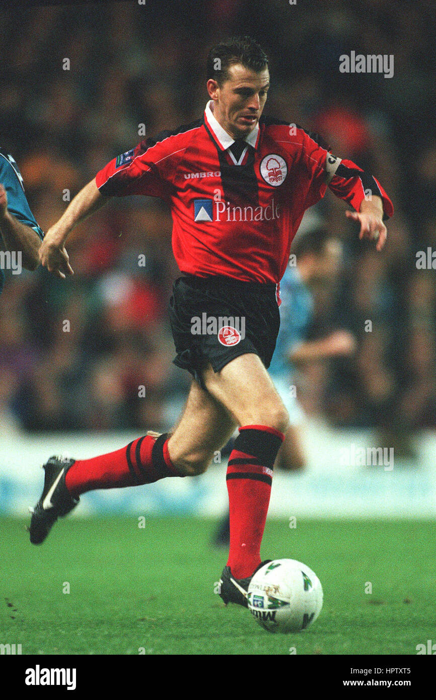 COLIN COOPER NOTTINGHAM FOREST FC 02 January 1998 Stock Photo - Alamy