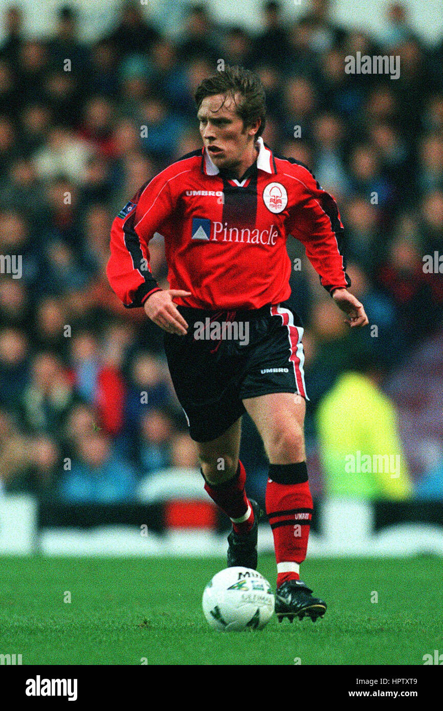 ALAN ROGERS NOTTINGHAM FOREST FC 02 January 1998 Stock Photo - Alamy