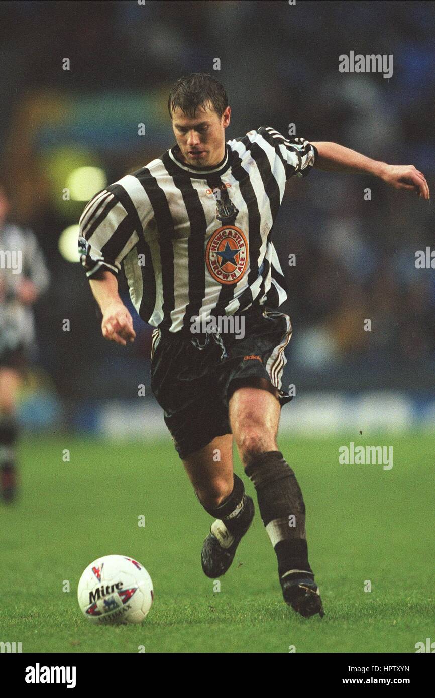ROBERT LEE NEWCASTLE UNITED FC 05 January 1998 Stock Photo - Alamy