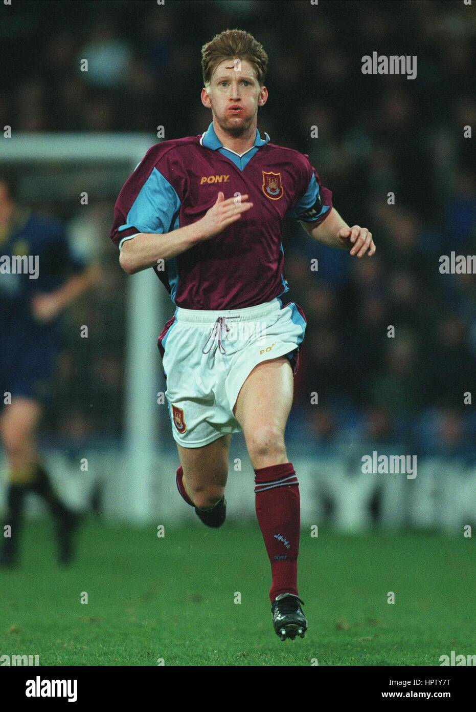 STEVE LOMAS WEST HAM UNITED FC 09 January 1998 Stock Photo - Alamy