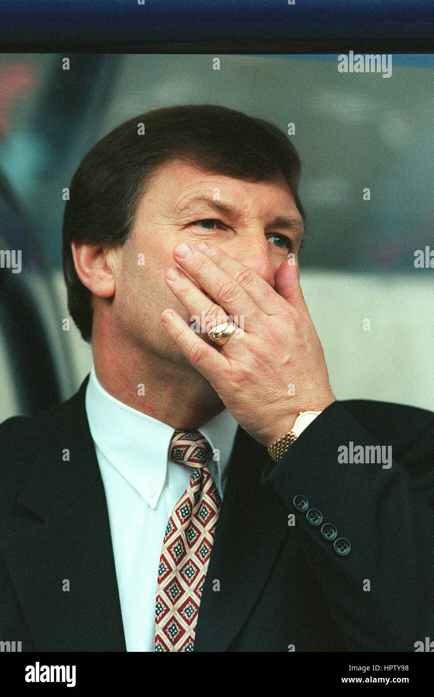 Colin todd hi-res stock photography and images - Alamy
