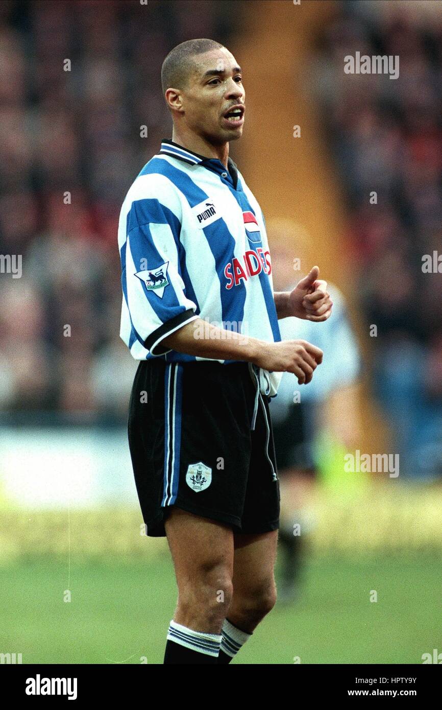 DES WALKER SHEFFIELD WEDNESDAY FC 12 January 1998 Stock Photo - Alamy