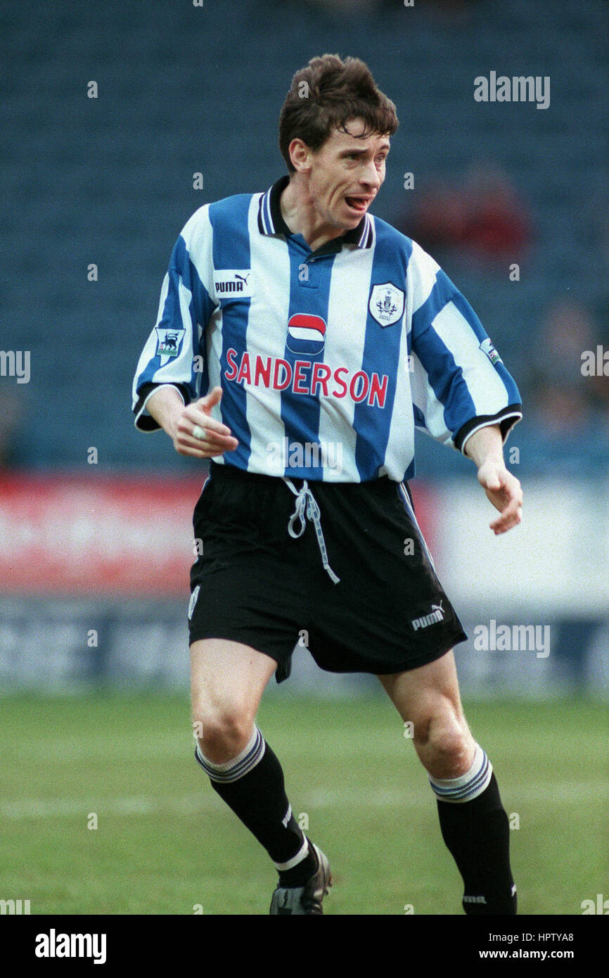 IAN NOLAN SHEFFIELD WEDNESDAY FC 12 January 1998 Stock Photo - Alamy