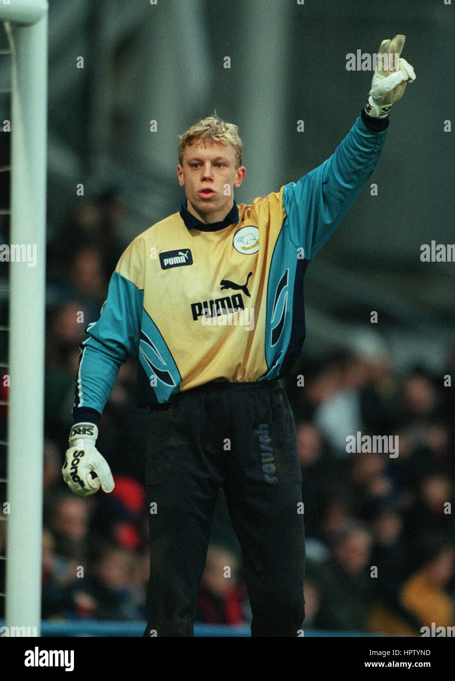 MART POOM DERBY COUNTY FC 19 January 1998 Stock Photo - Alamy