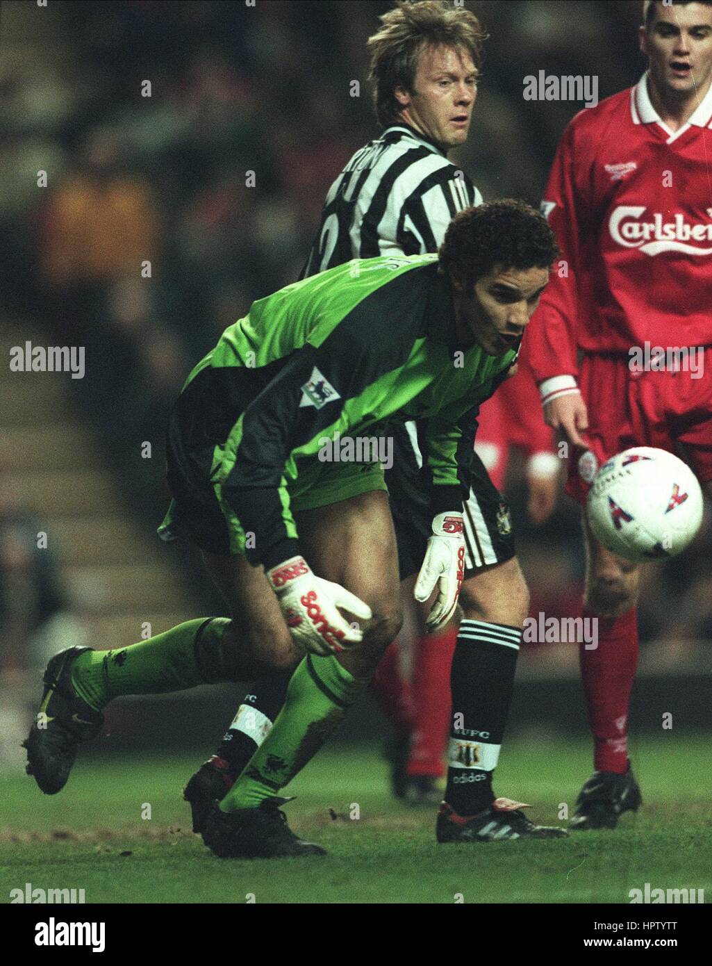 DAVID JAMES LIVERPOOL FC 22 January 1998 Stock Photo - Alamy