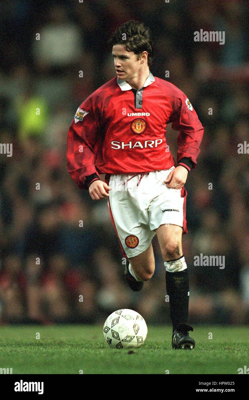 PHILLIP MULRYNE MANCHESTER UNITED FC 26 January 1998 Stock Photo - Alamy