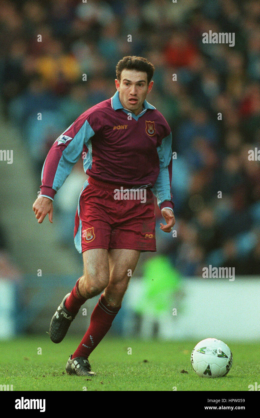 Stan lazaridis west ham united hi-res stock photography and images - Alamy