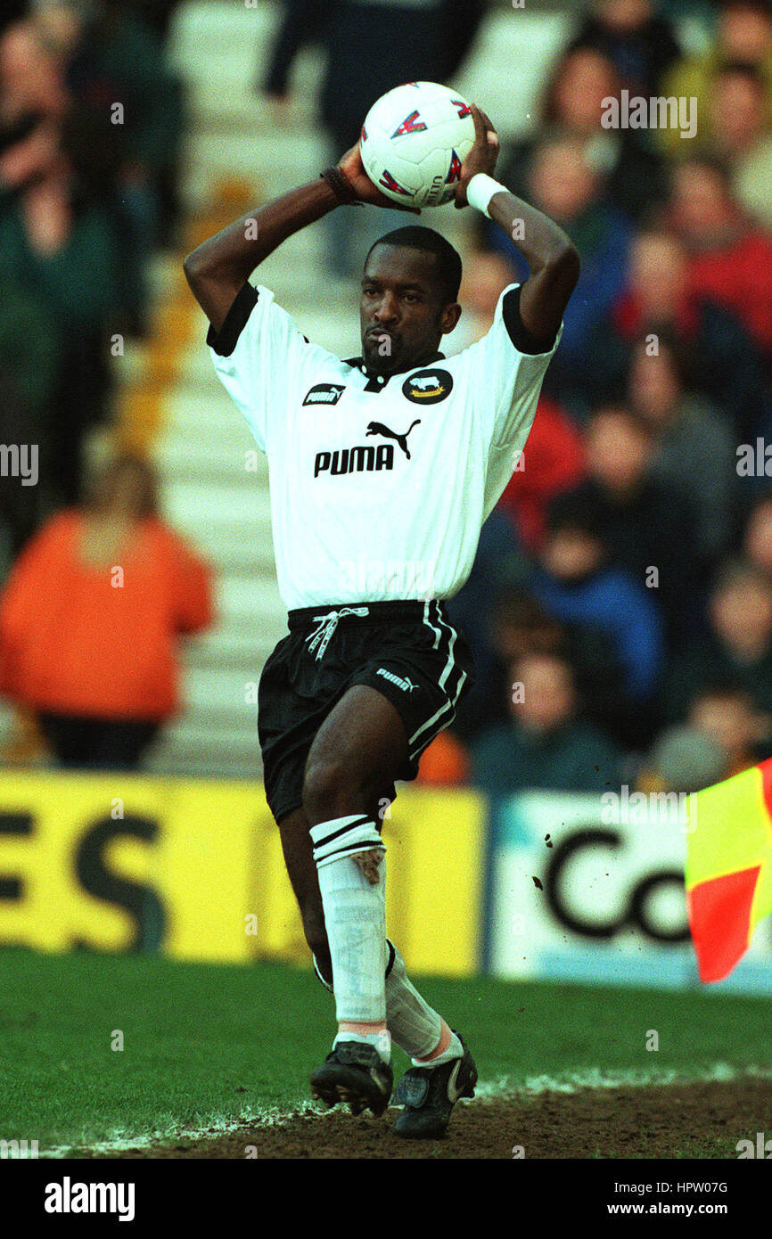 CHRIS POWELL DERBY COUNTY FC 28 January 1998 Stock Photo - Alamy