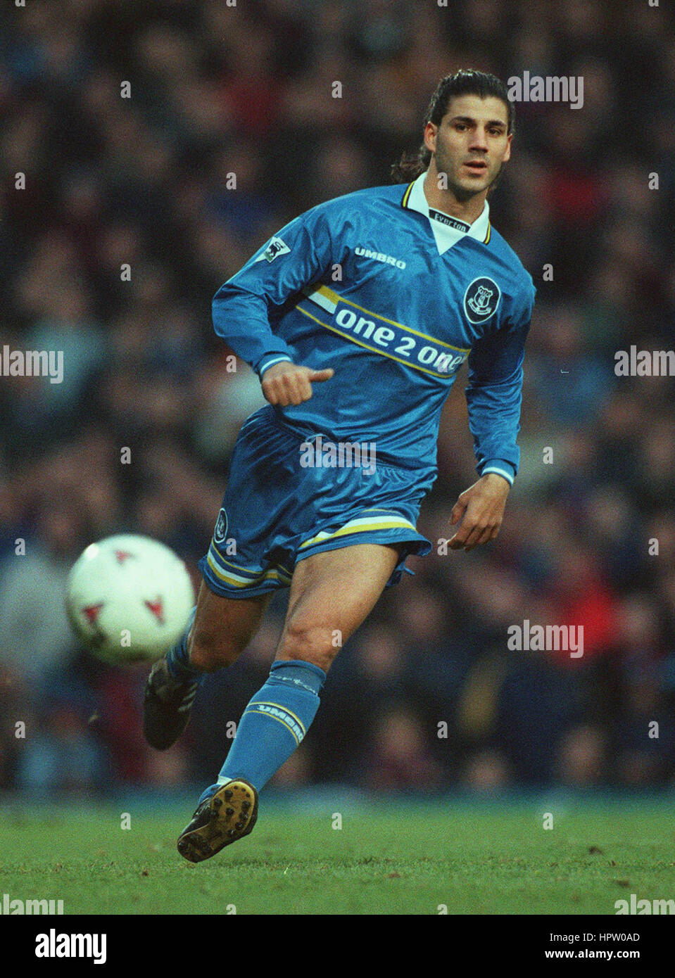 MICKAEL MADAR EVERTON FC 02 February 1998 Stock Photo - Alamy
