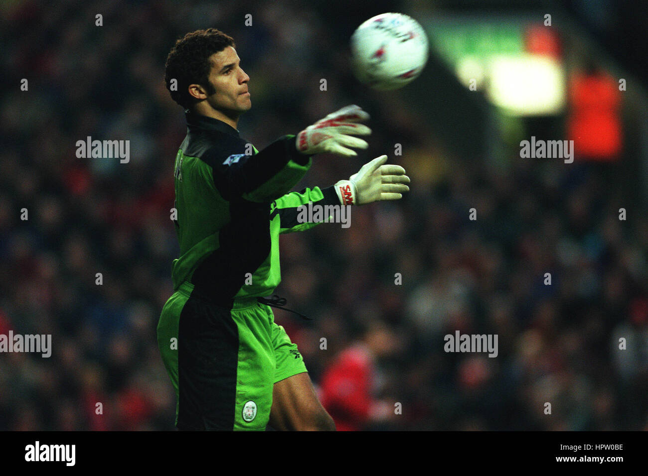 DAVID JAMES LIVERPOOL FC 03 February 1998 Stock Photo - Alamy