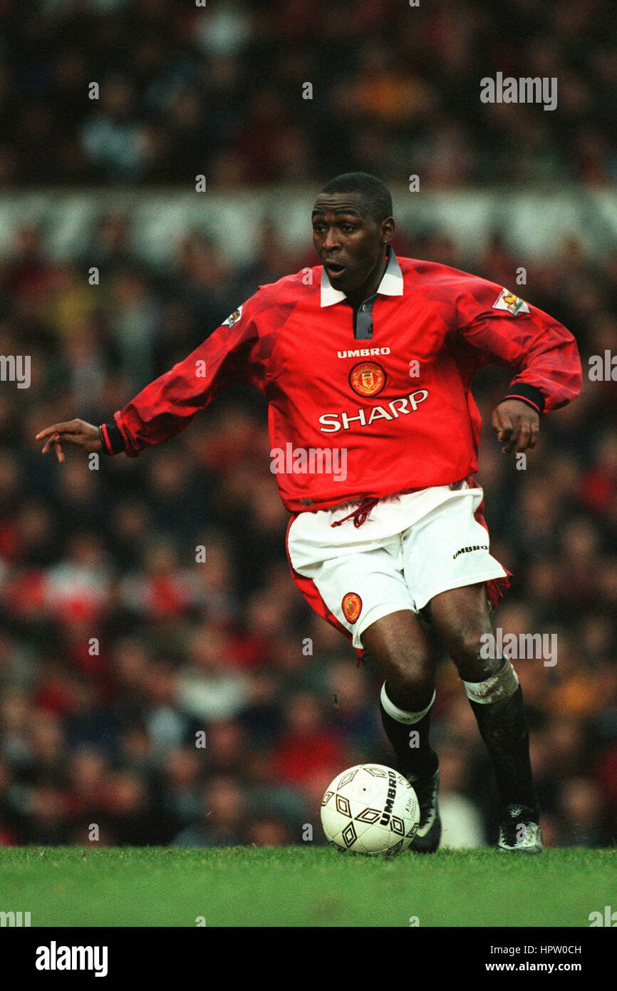 ANDY COLE MANCHESTER UNITED FC 02 February 1998 Stock Photo - Alamy