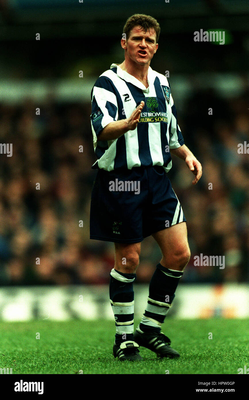 PETER BUTLER WEST BROMWICH ALBION FC 03 February 1998 Stock Photo - Alamy