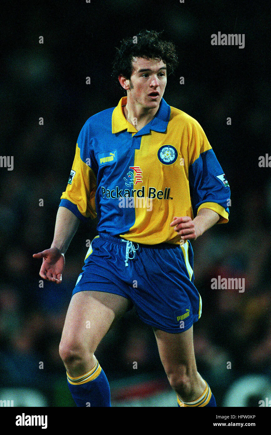 LEE MATTHEWS LEEDS UNITED FC 05 February 1998 Stock Photo - Alamy