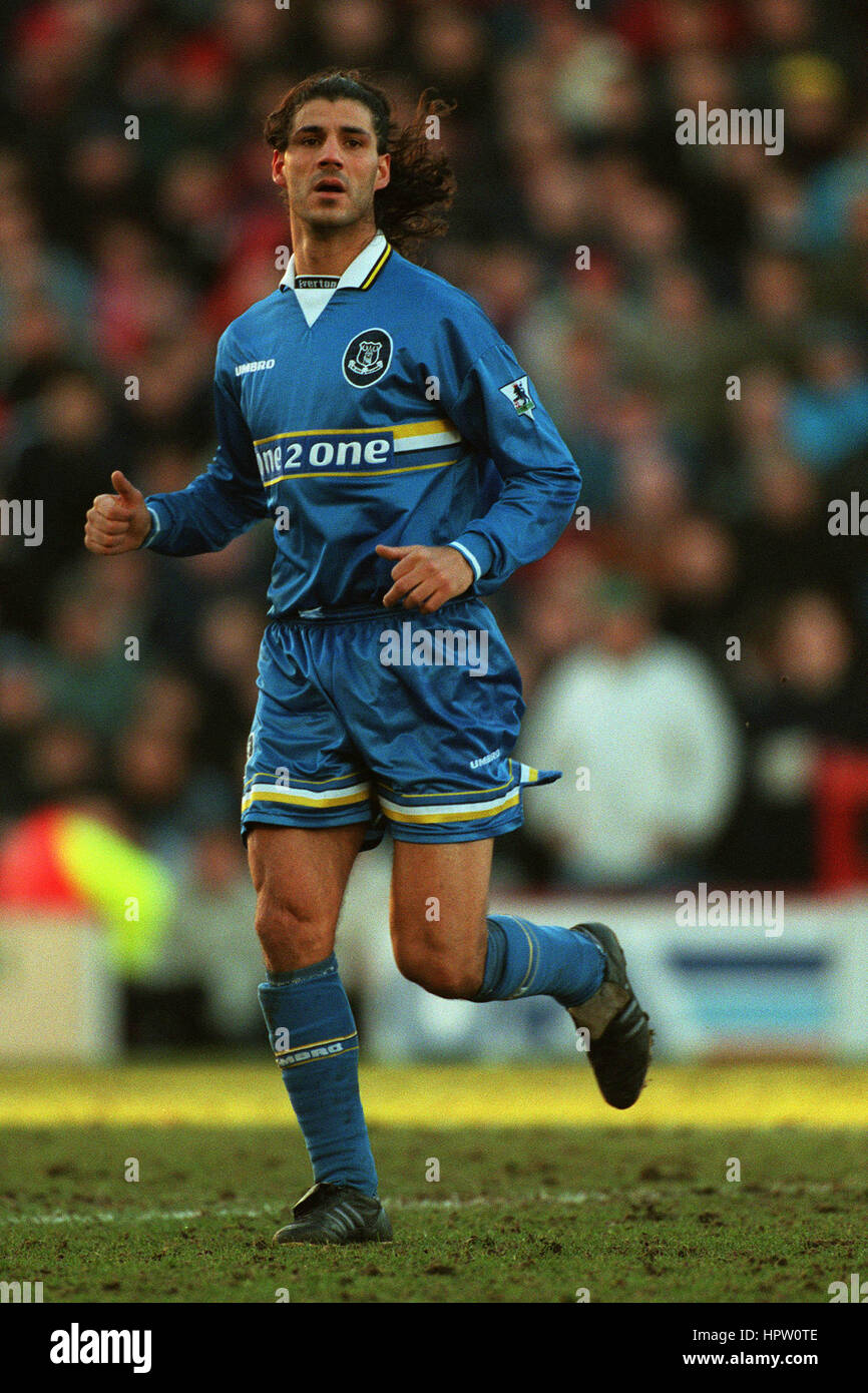 Madar everton hi-res stock photography and images - Alamy